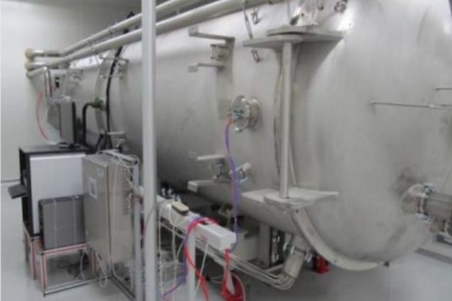 Thermal vacuum chamber 5.5m x 1.9m